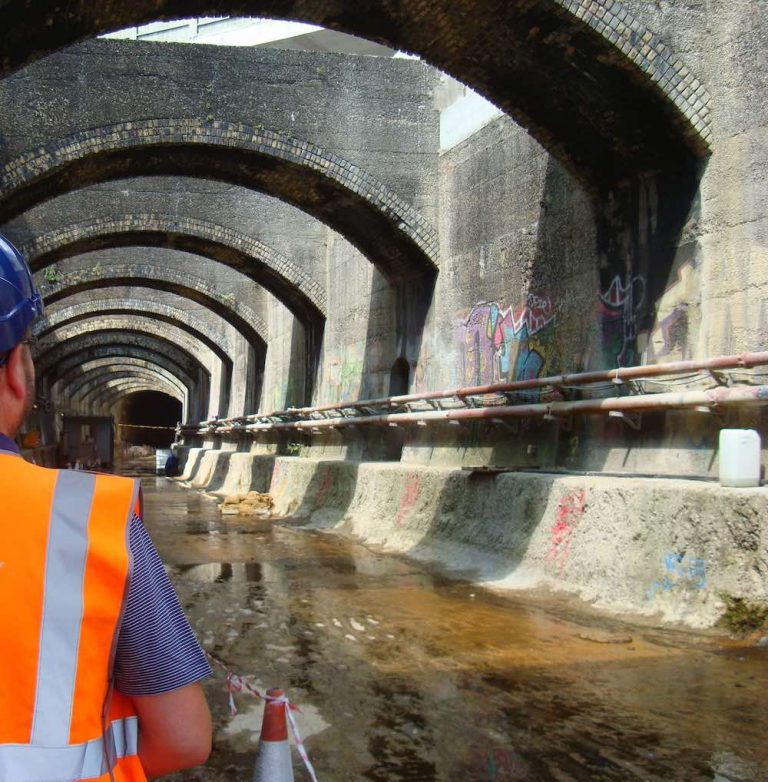 Connaught Tunnel Waterstopping and Control of Water Ingress - Foreva ...